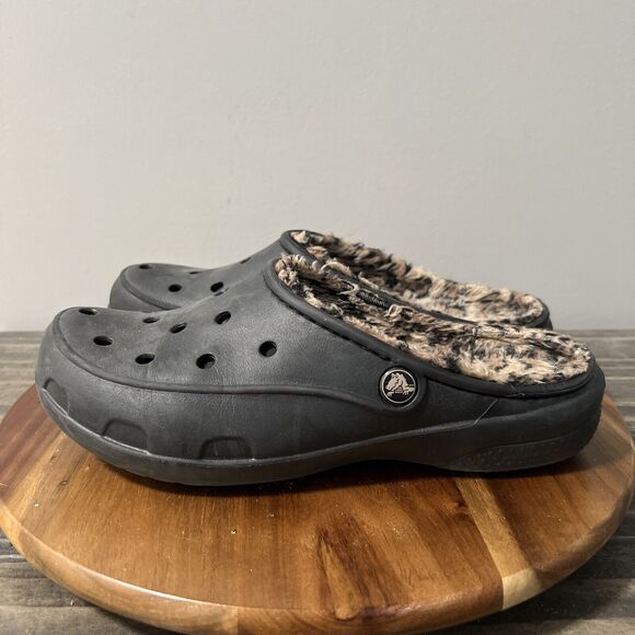 CROCS | Shoes | Crocs Womens Size 8 Leopard Faux Fur Lined Black 2238 Freesail Slip On Shoes ...